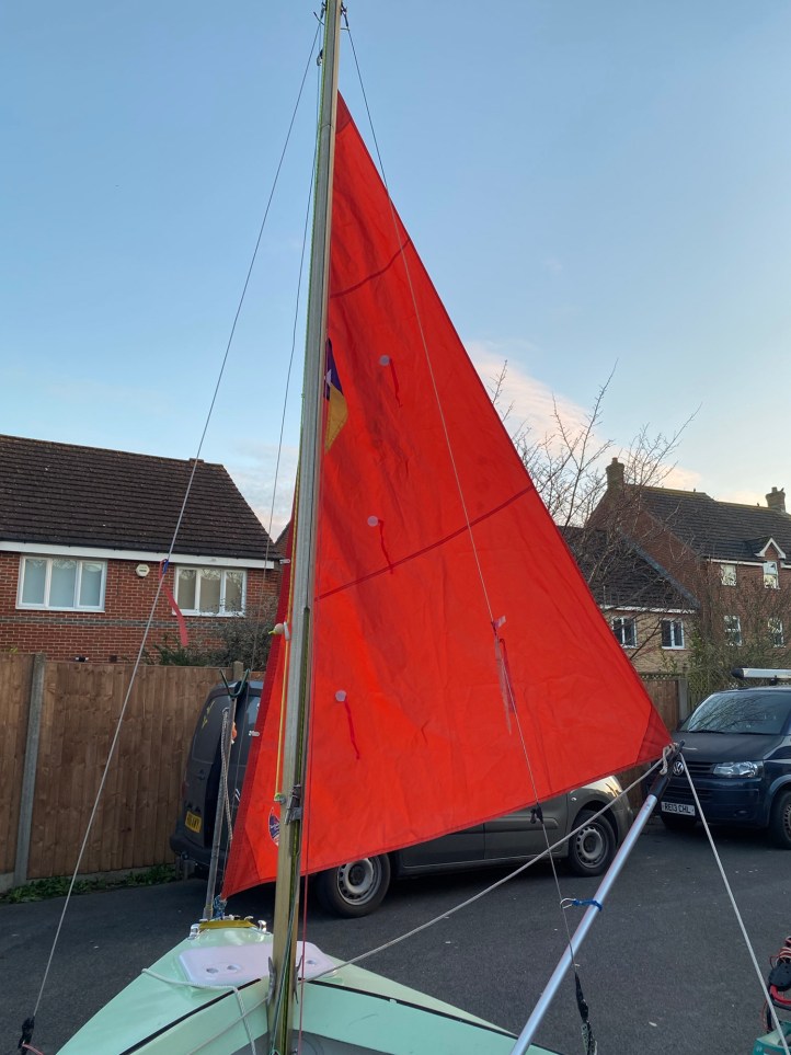 Self taking Jib, down wind sail, foot strap – tinkboats