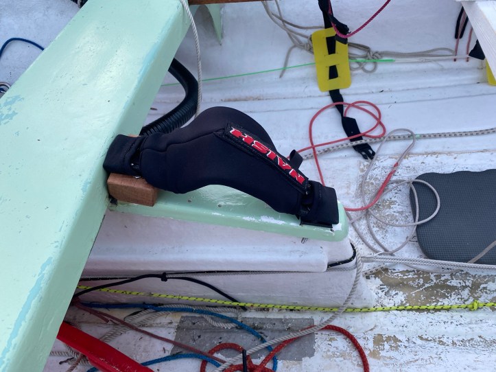 Self taking Jib, down wind sail, foot strap – tinkboats